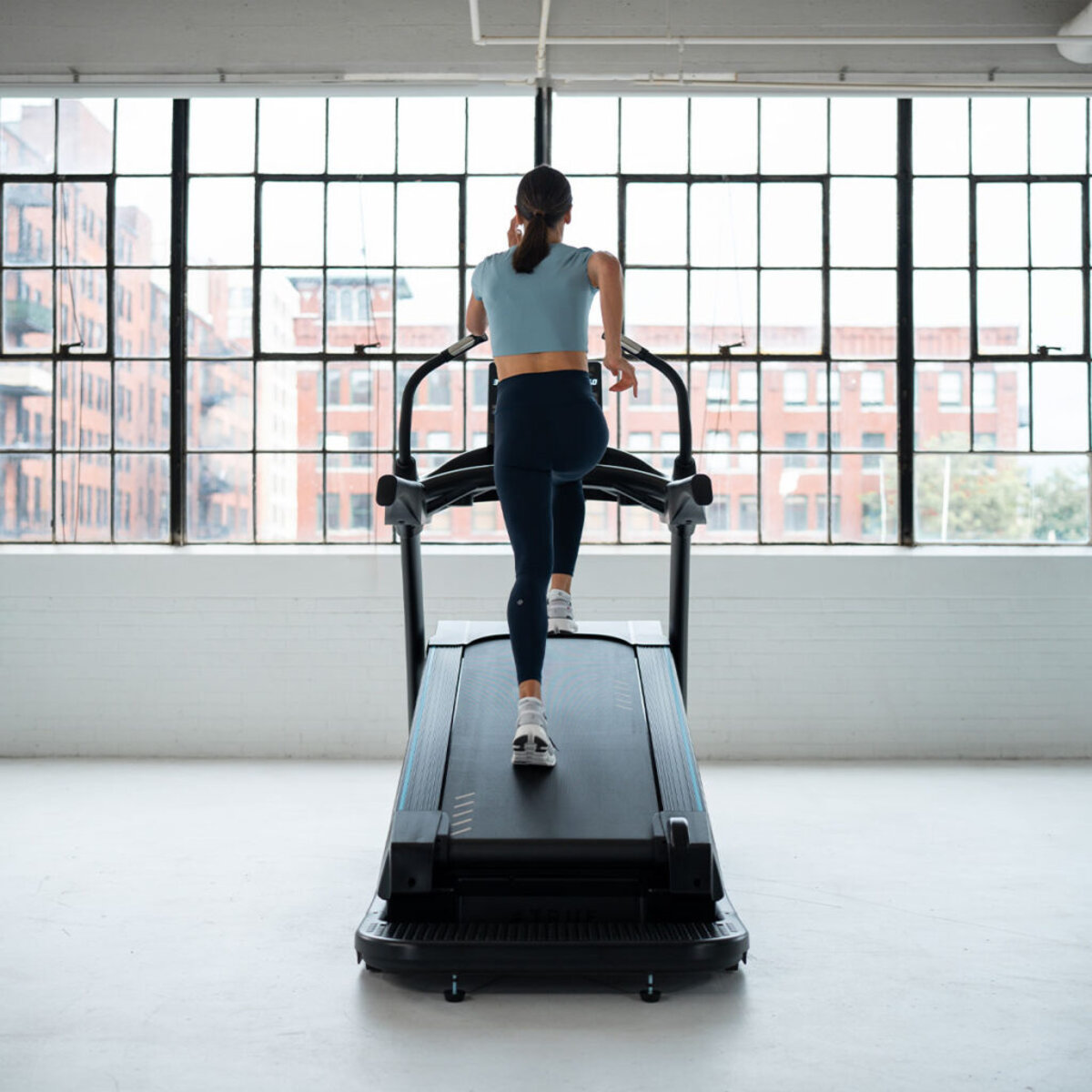 True Fitness Alpine Runner Treadmill w/Unite LED Console - Fitness ...